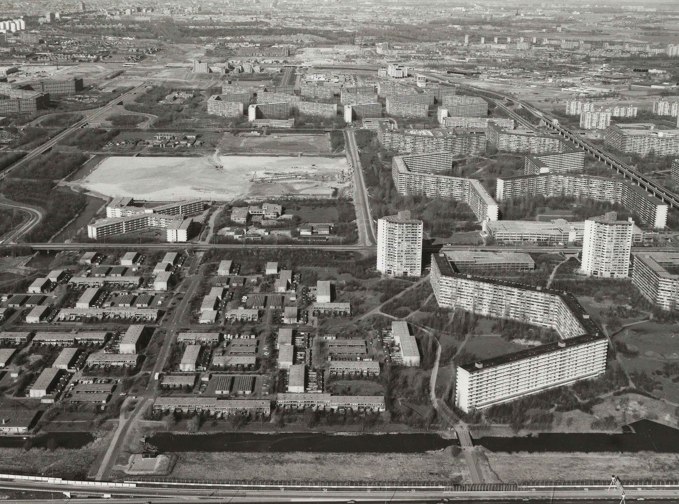 Bijlmer laag in '70 | BijlmerMuseum